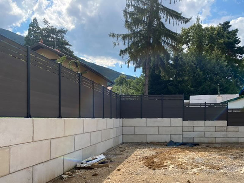 Esempi di recinzioni in blocchi di cemento